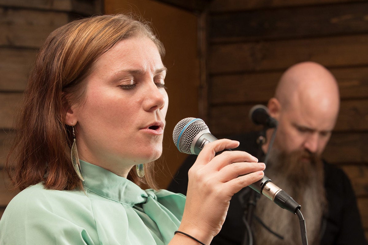 Meet singer Carrie Stephens - Texas Connect